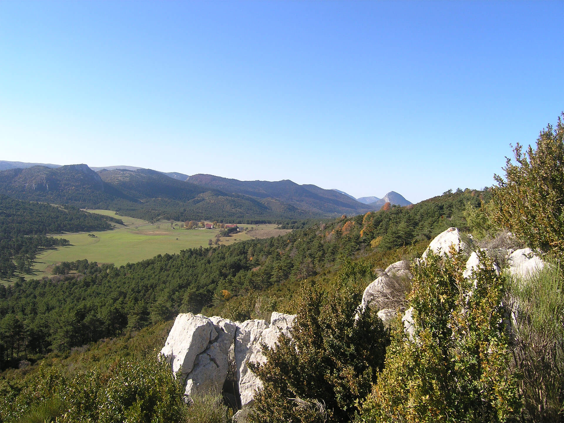 Ambienti aperti della riserva biologica dei Monts d'Azur